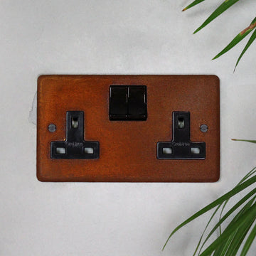 Rusted Double Socket Outlet – The Workshop Below