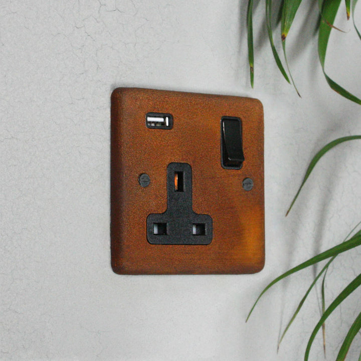 Rust Sockets, Switches & Conduit – The Workshop Below